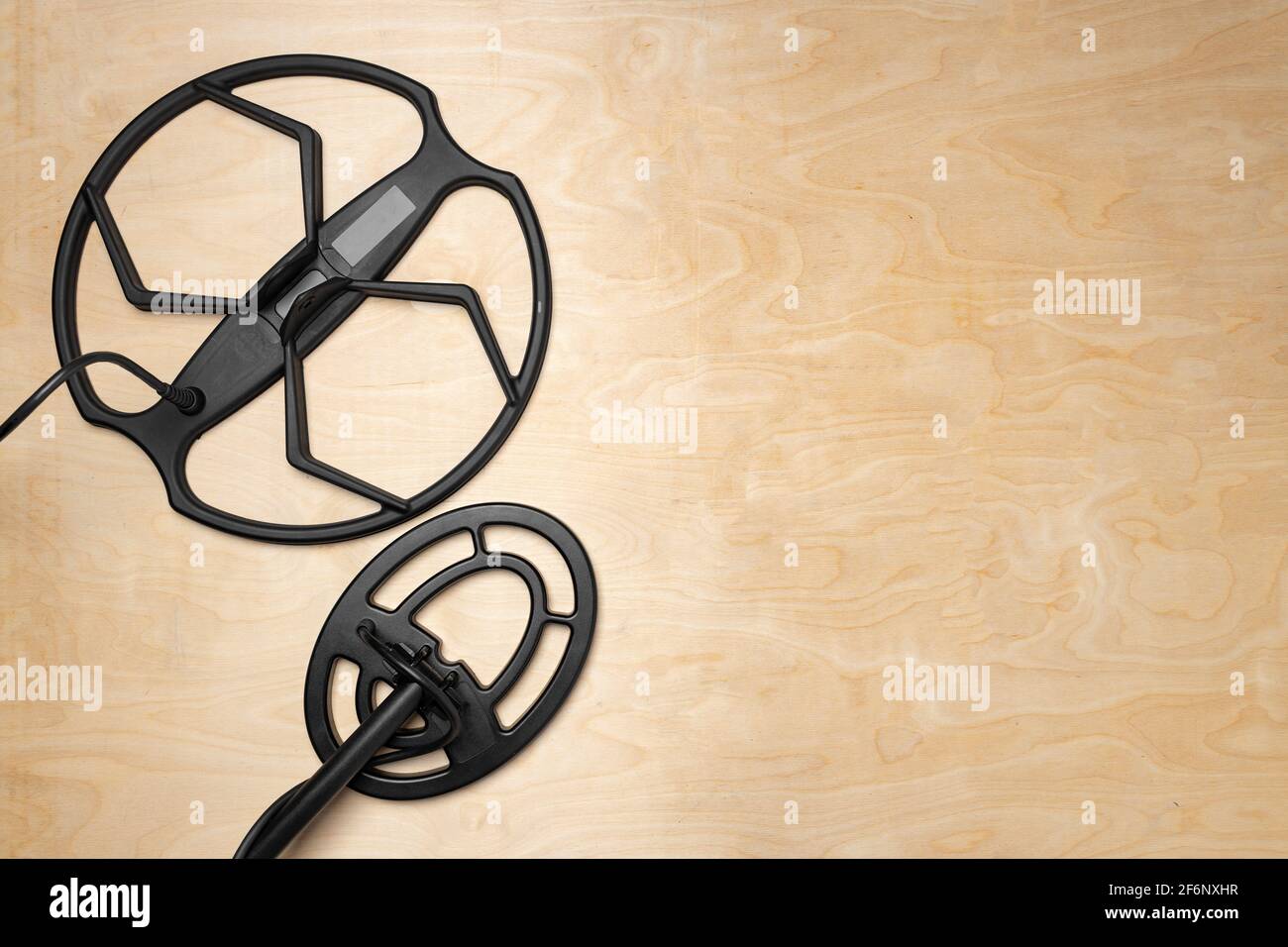 Metal detecting mine hi-res stock photography and images - Alamy