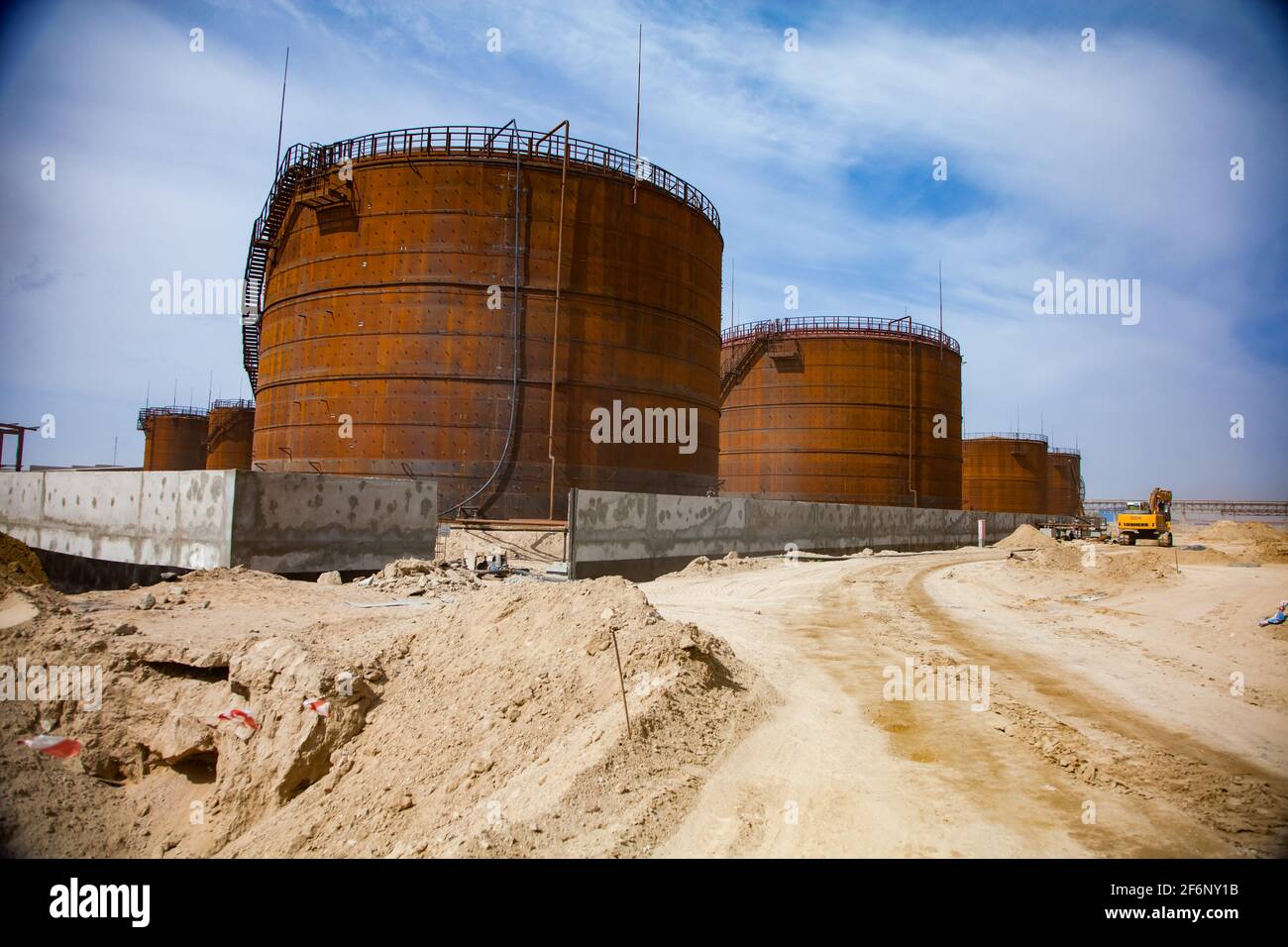 Oil storage tanks with stairs hi-res stock photography and images - Alamy
