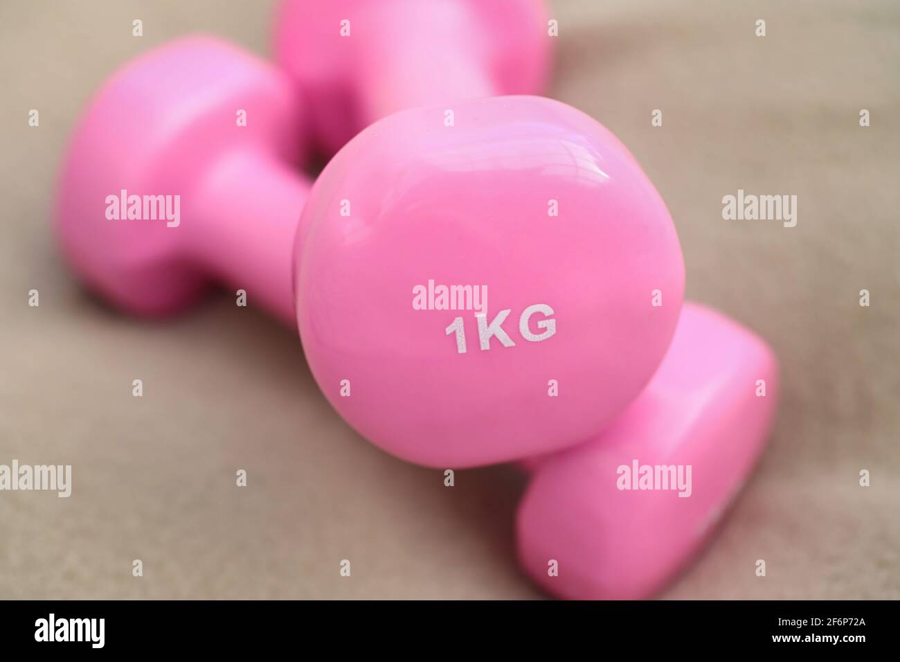 1 kg weights hi-res stock photography and images - Alamy