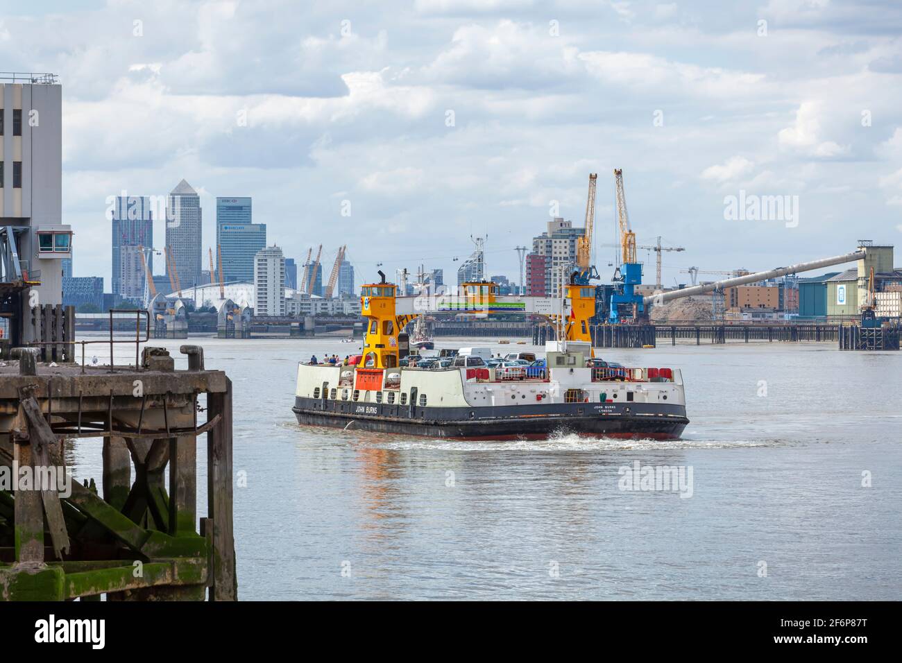 Greenwich ferry hi-res stock photography and images - Alamy