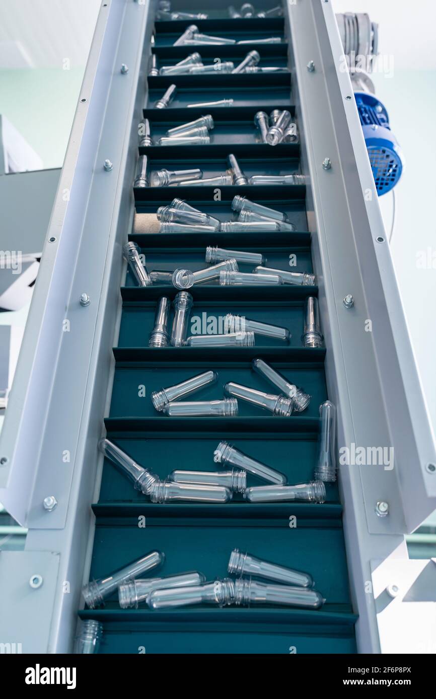 Modern production line hi-res stock photography and images - Alamy