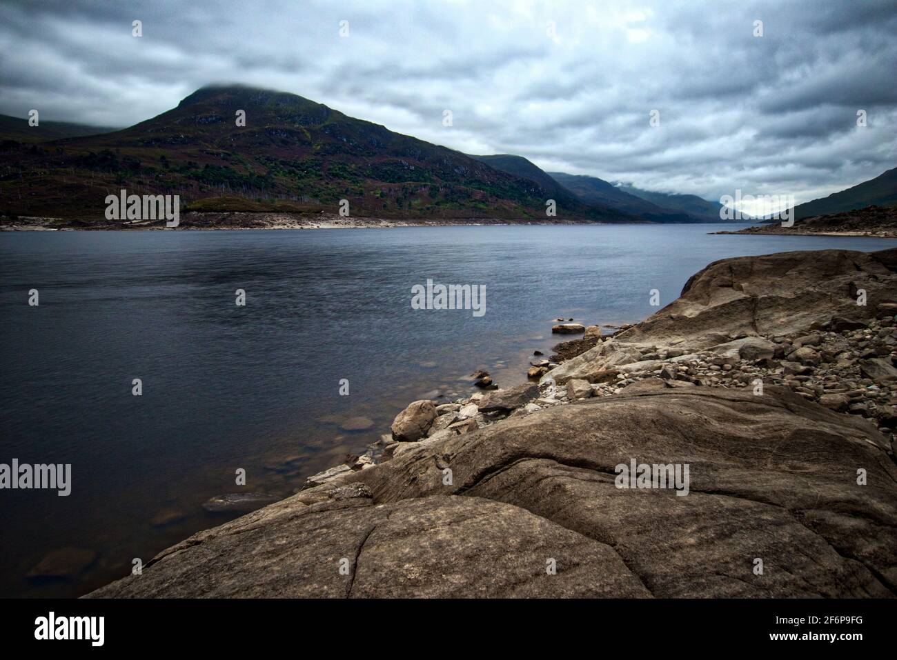 Loch mullardoch hi-res stock photography and images - Alamy