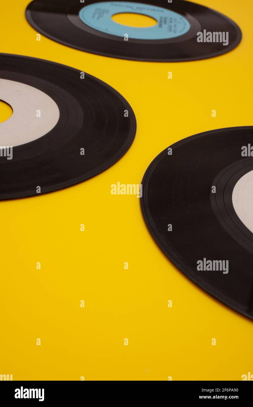 Disc jockey 1960s hi-res stock photography and images - Alamy