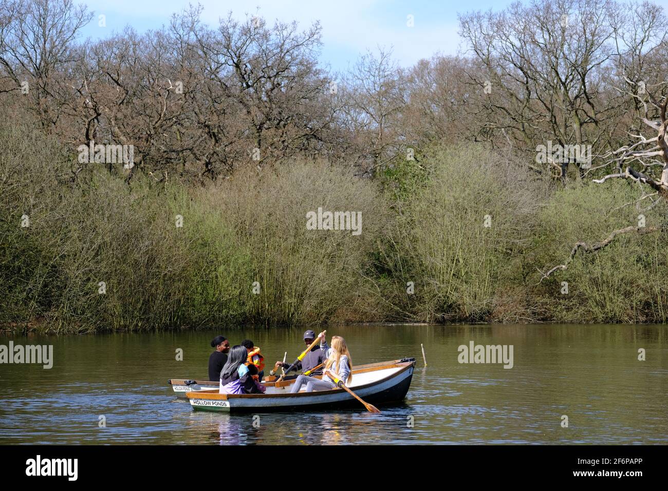 Hollow ponds uk hi-res stock photography and images - Alamy