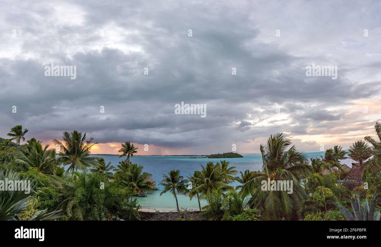 Bora Bora Sunset French Polynesia landscape Stock Photo - Alamy