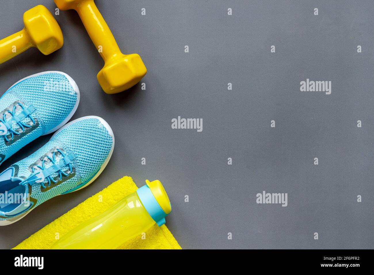 Fitness accessories top view. Sport and gym equipment Stock Photo - Alamy