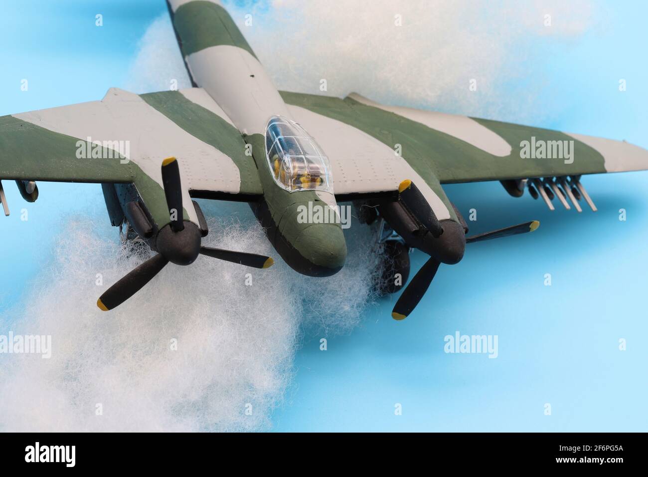 Flying model planes hi-res stock photography and images - Alamy