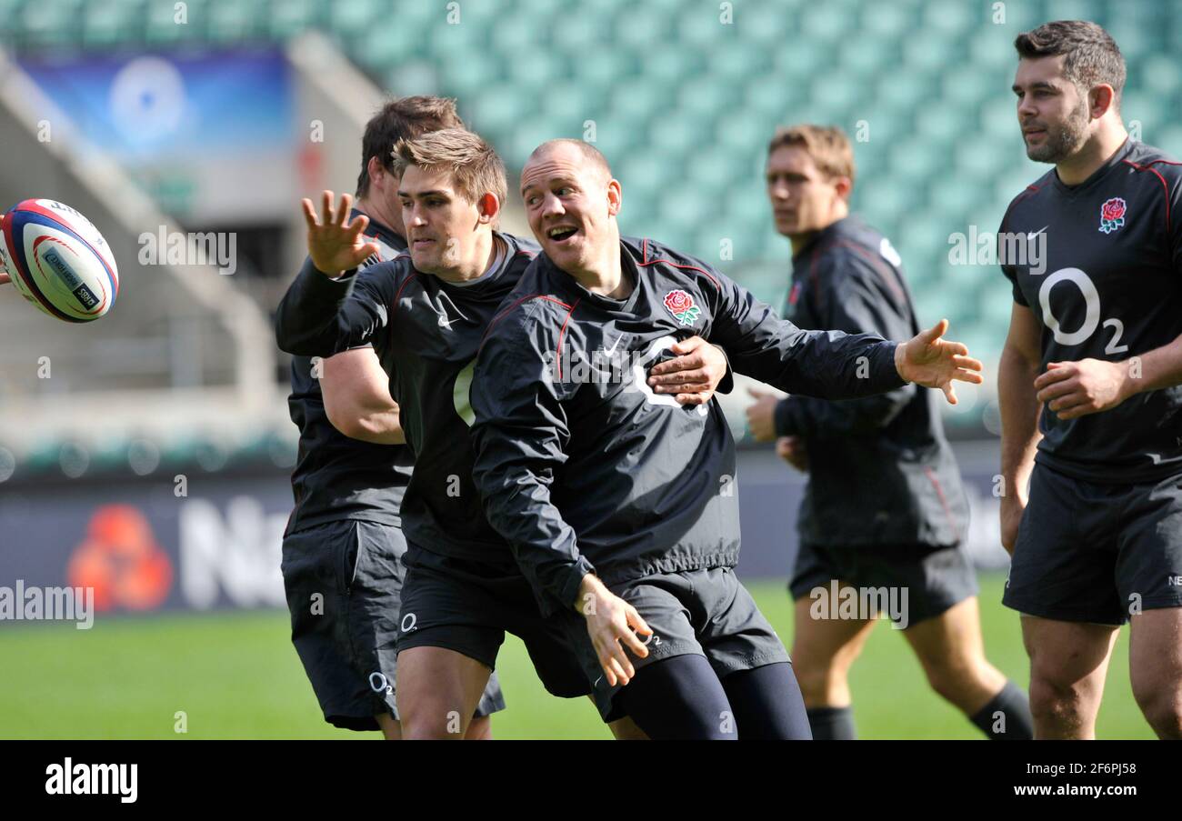 Mike tindall england rugby hi-res stock photography and images - Alamy