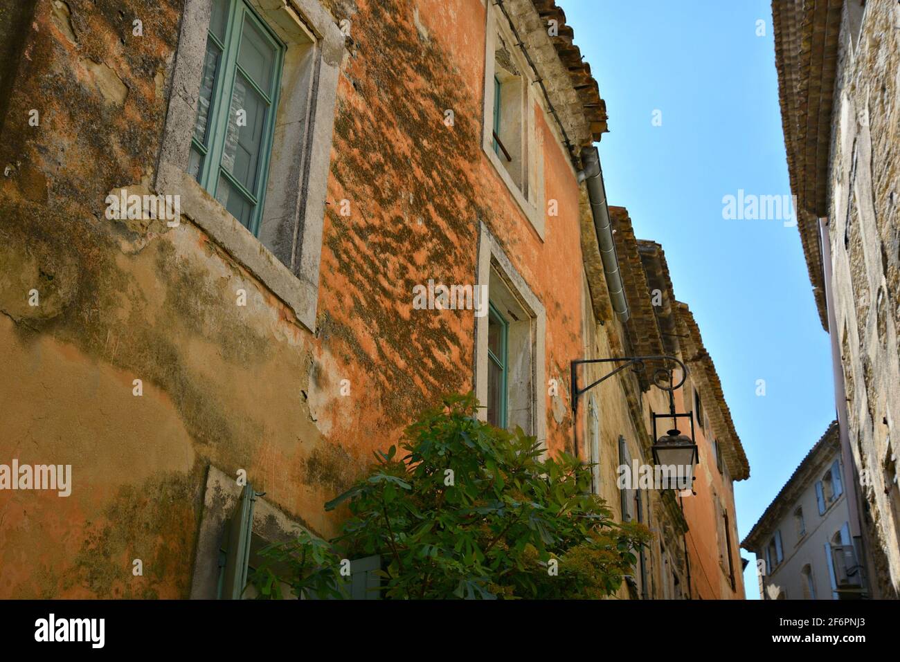 Provençal style architecture in the picturesque village of Gordes in ...
