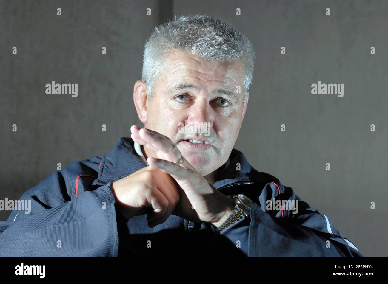 WARREN GATLAND WALES RUGBY COACH. . PICTURE DAVID ASHDOWN Stock Photo ...