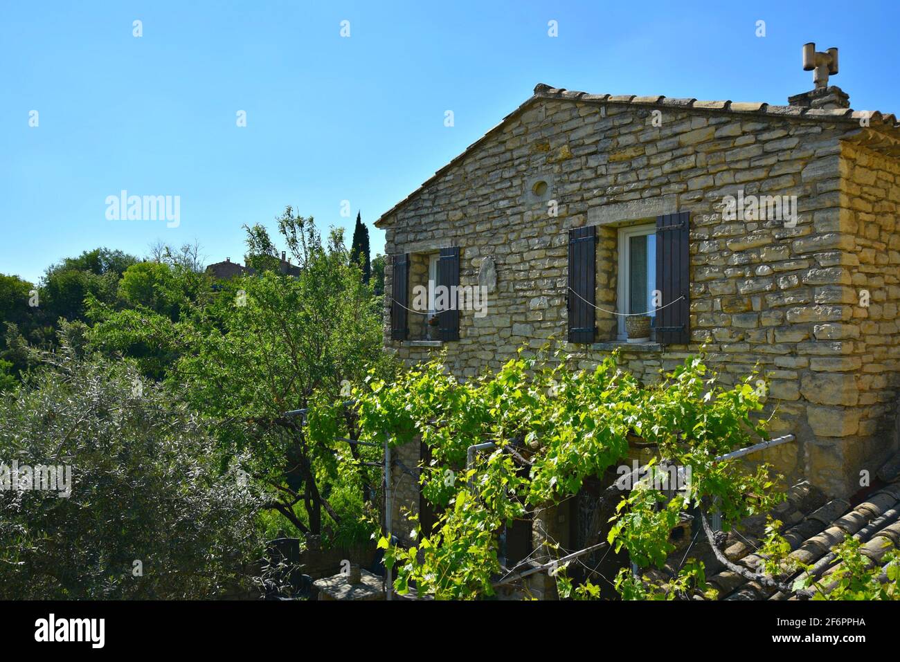 Provençal style rural house in the picturesque village of Gordes in ...