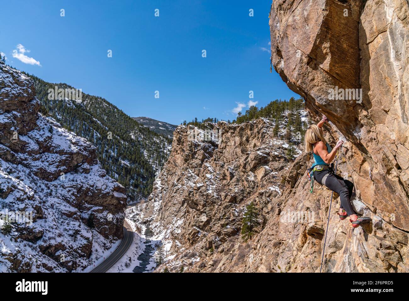 Rock climber overhang woman hi-res stock photography and images - Alamy