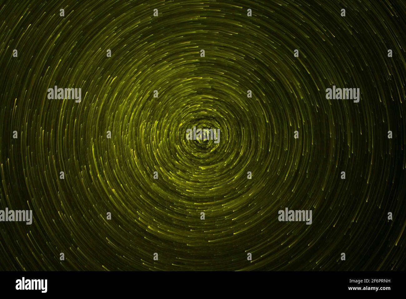 green light particles in a circular rotation Stock Photo - Alamy