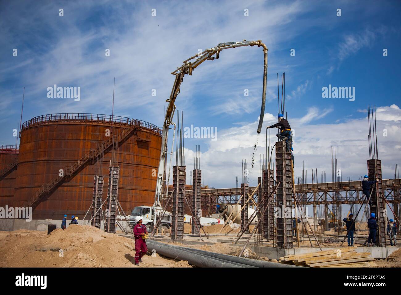 Sand storage building hi-res stock photography and images - Alamy