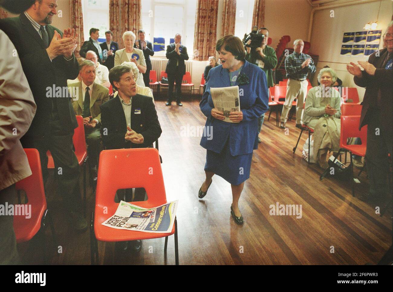 TORY SUPPORTERS LISTEN TO ANN WIDDECOMB AT MEOPHAM VILLAGE HALL Stock ...