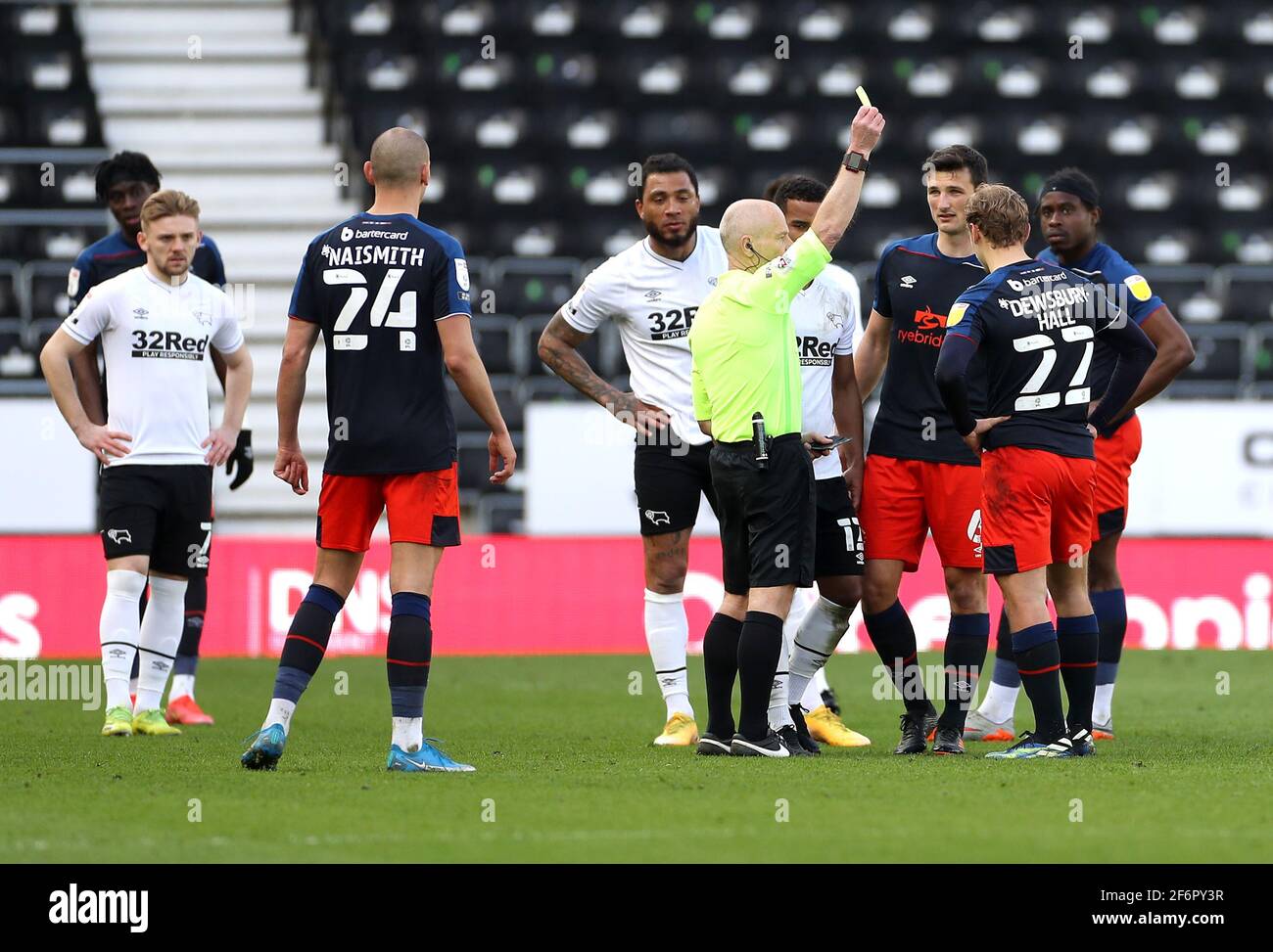 Referee andy hall hi-res stock photography and images - Alamy