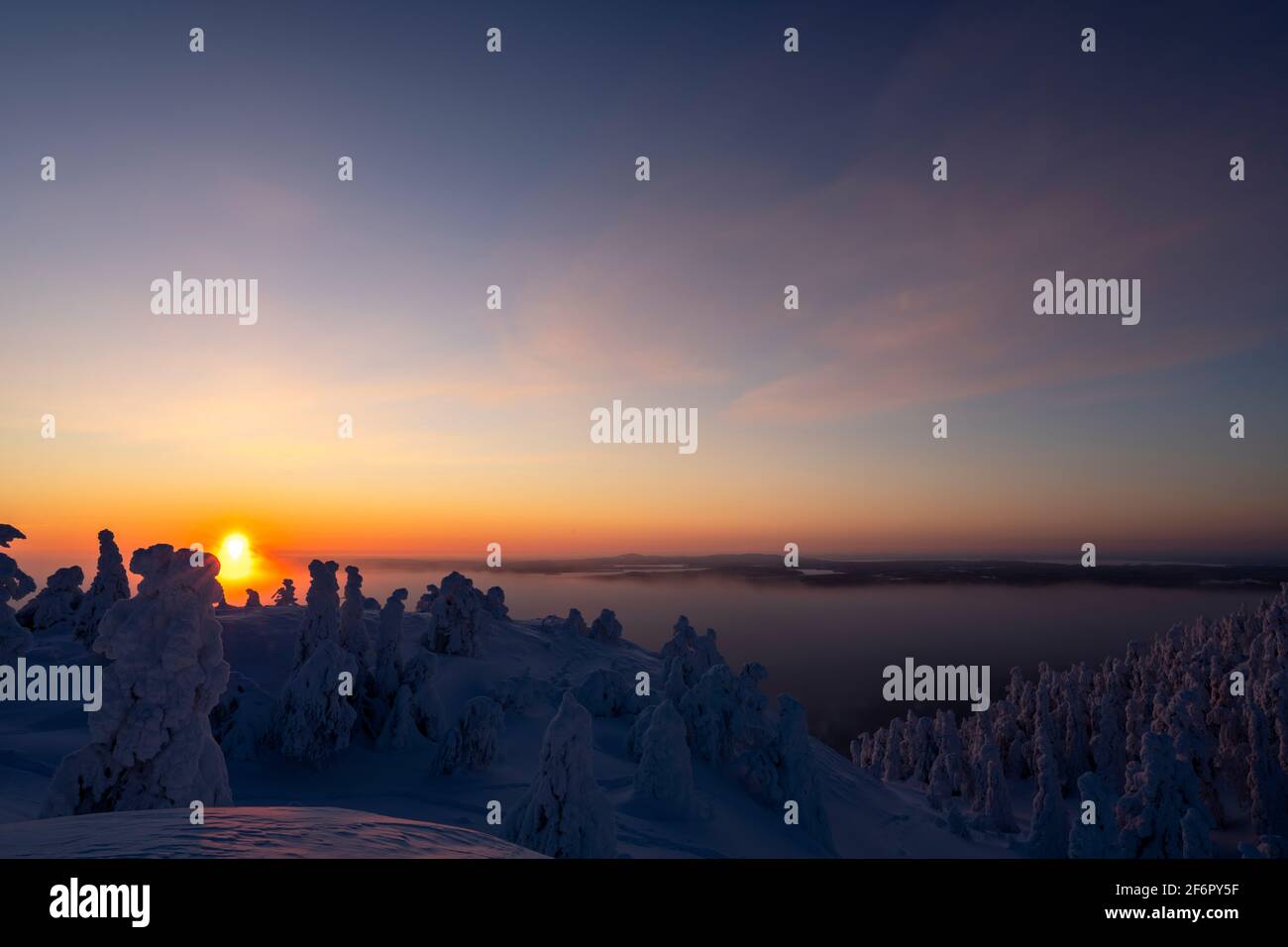 Midwinter sunset hi-res stock photography and images - Alamy