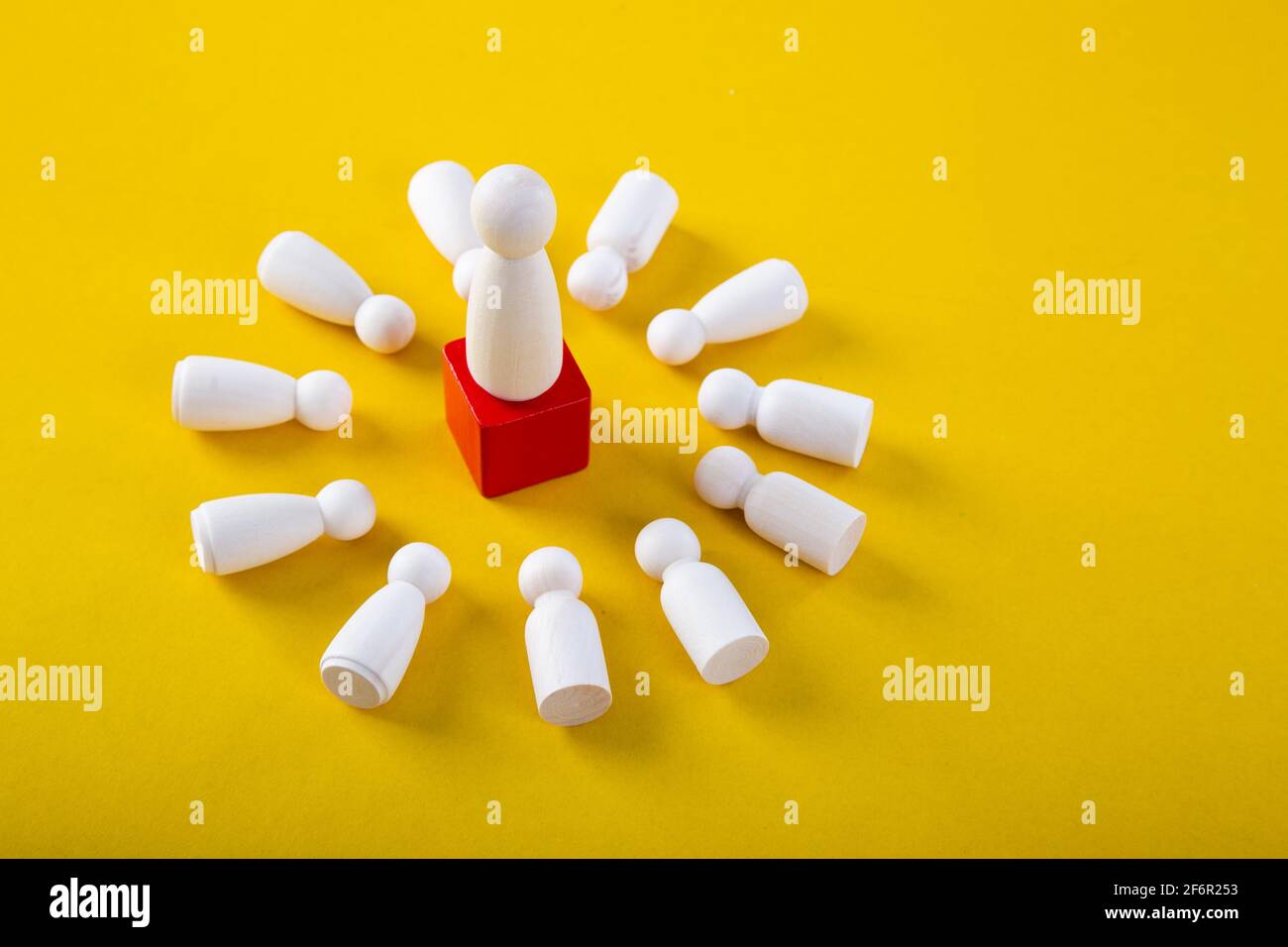 successful team leader, standing out from others Stock Photo - Alamy