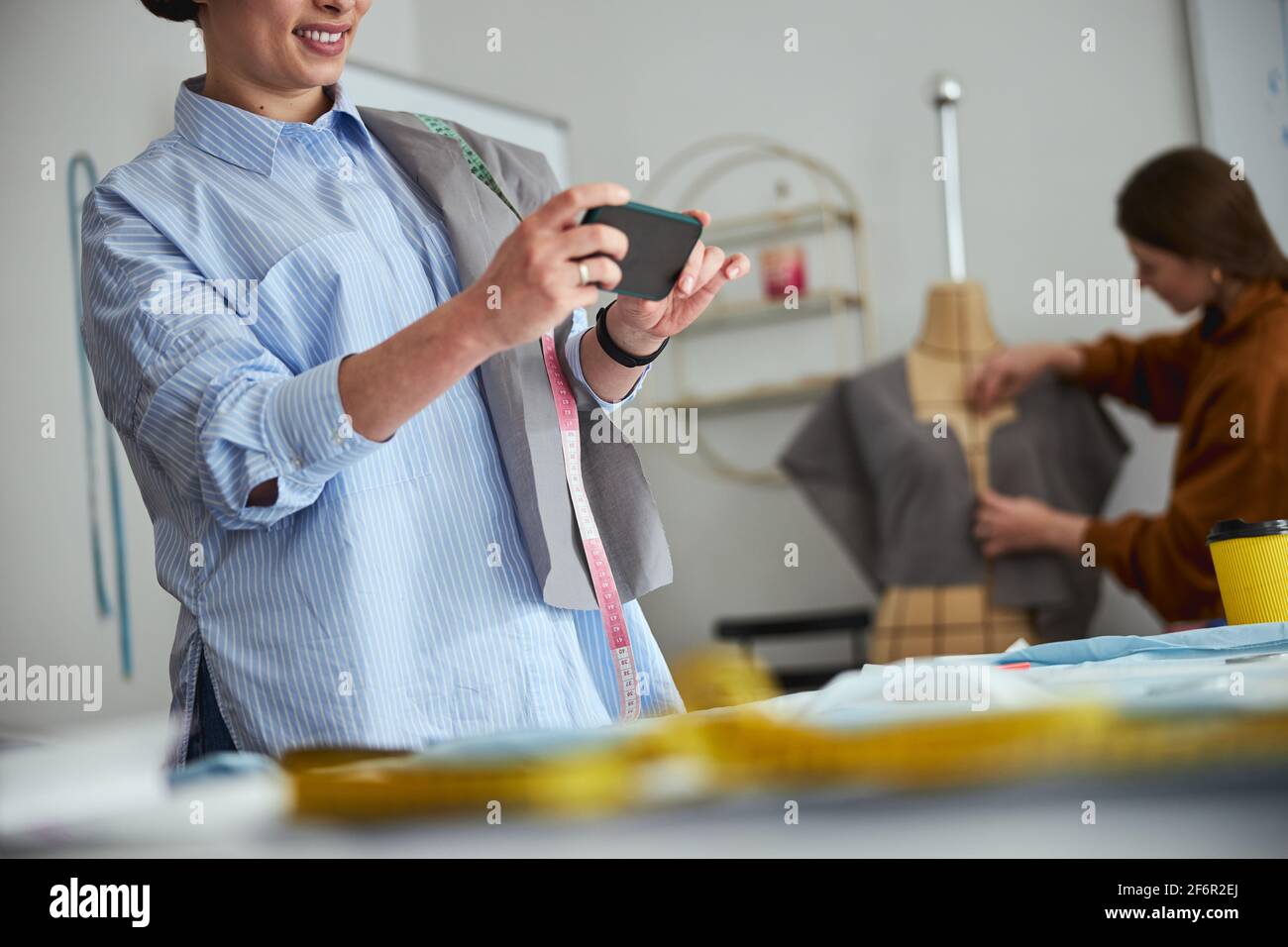 Tailoring instruments hi-res stock photography and images - Alamy