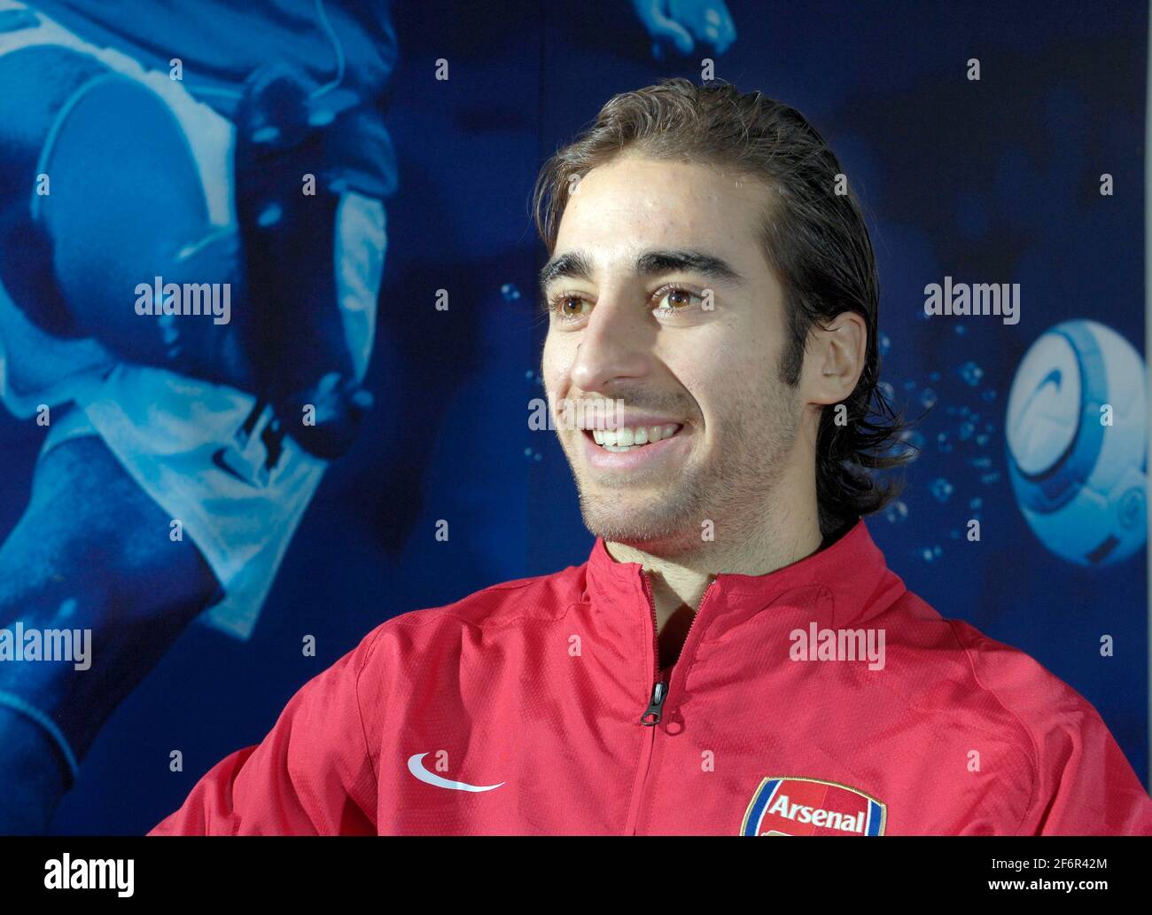 Mathieu flamini arsenal hi-res stock photography and images - Alamy