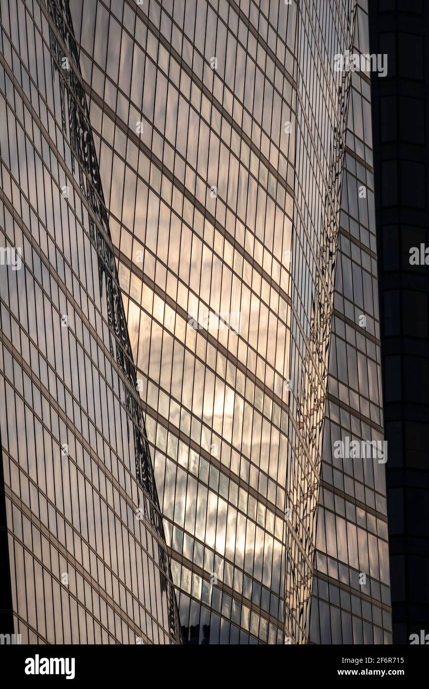 Modern office blocks hi-res stock photography and images - Alamy