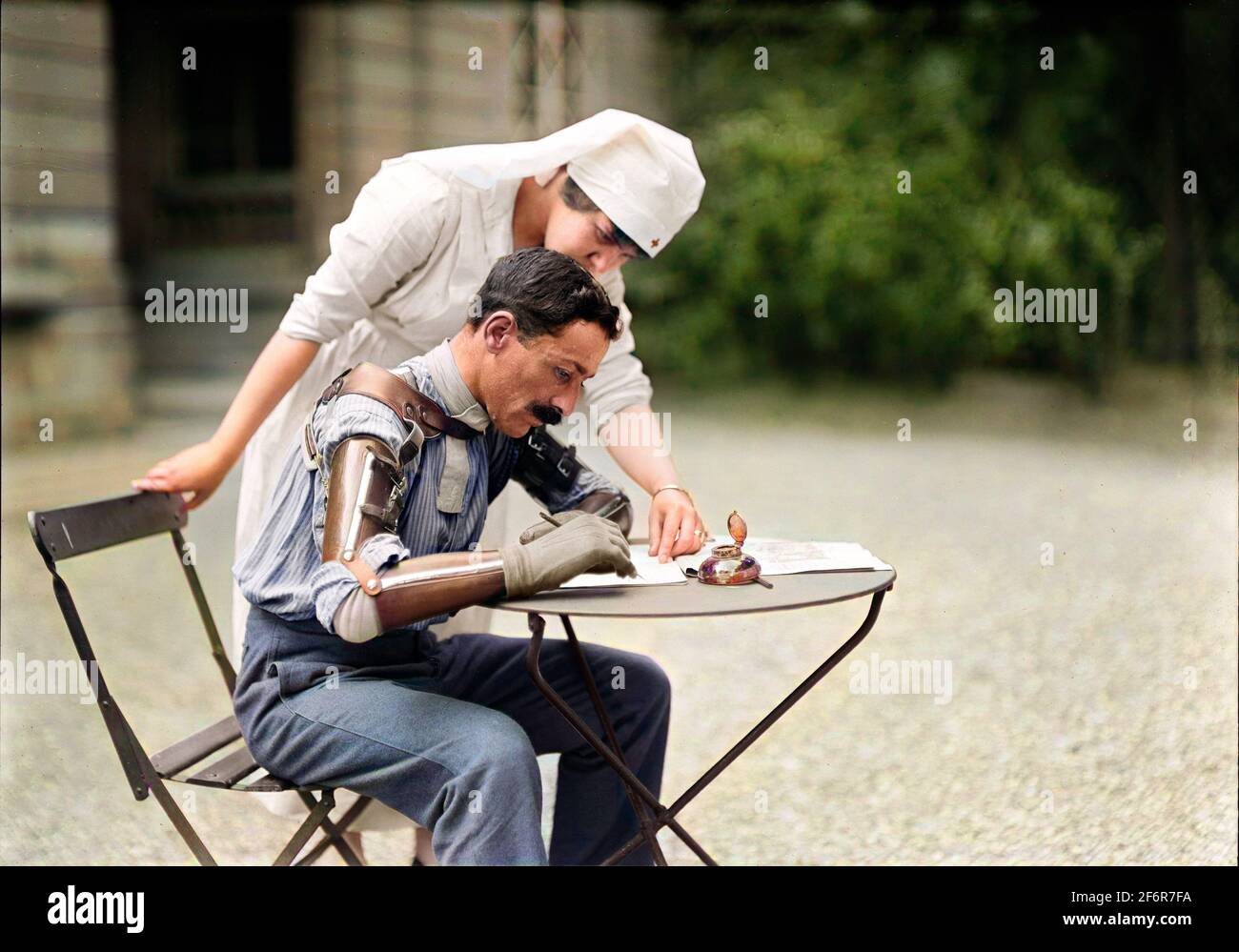 Amputee hi-res stock photography and images - Alamy