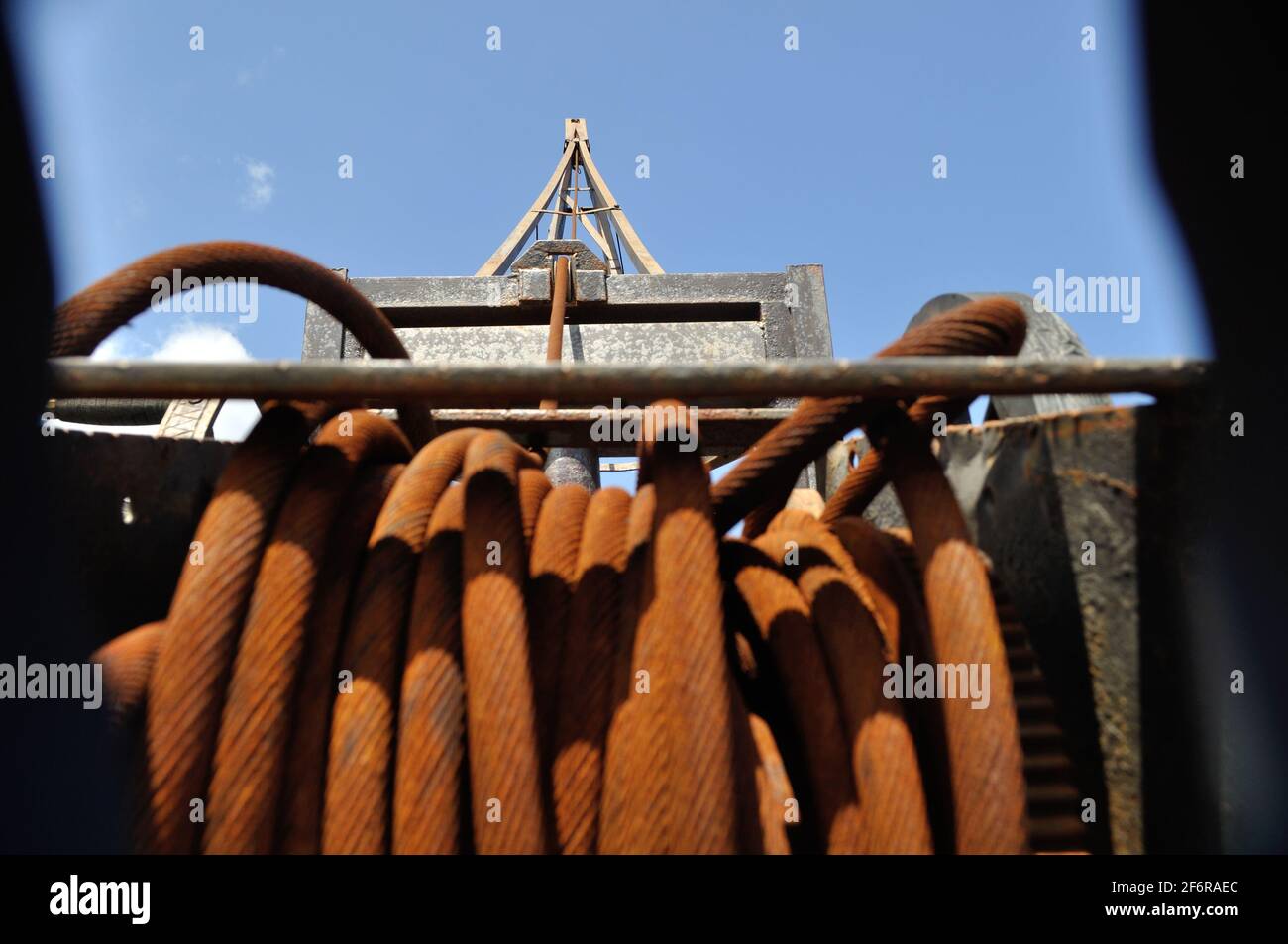 Twist force hi-res stock photography and images - Alamy
