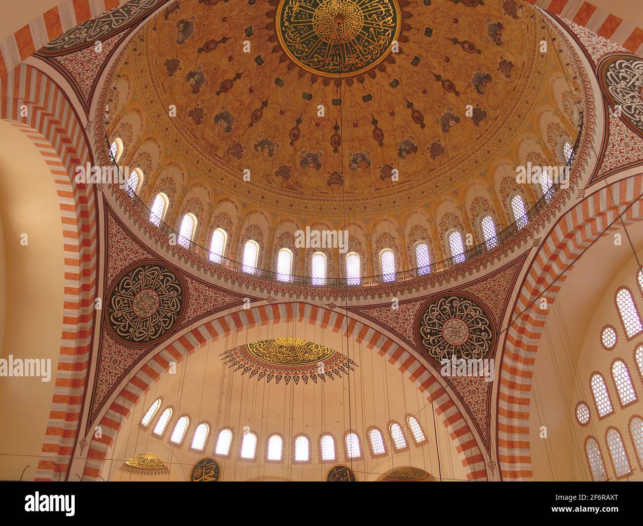 Inside of Istanbul Suleymaniye Mosque Stock Photo - Alamy