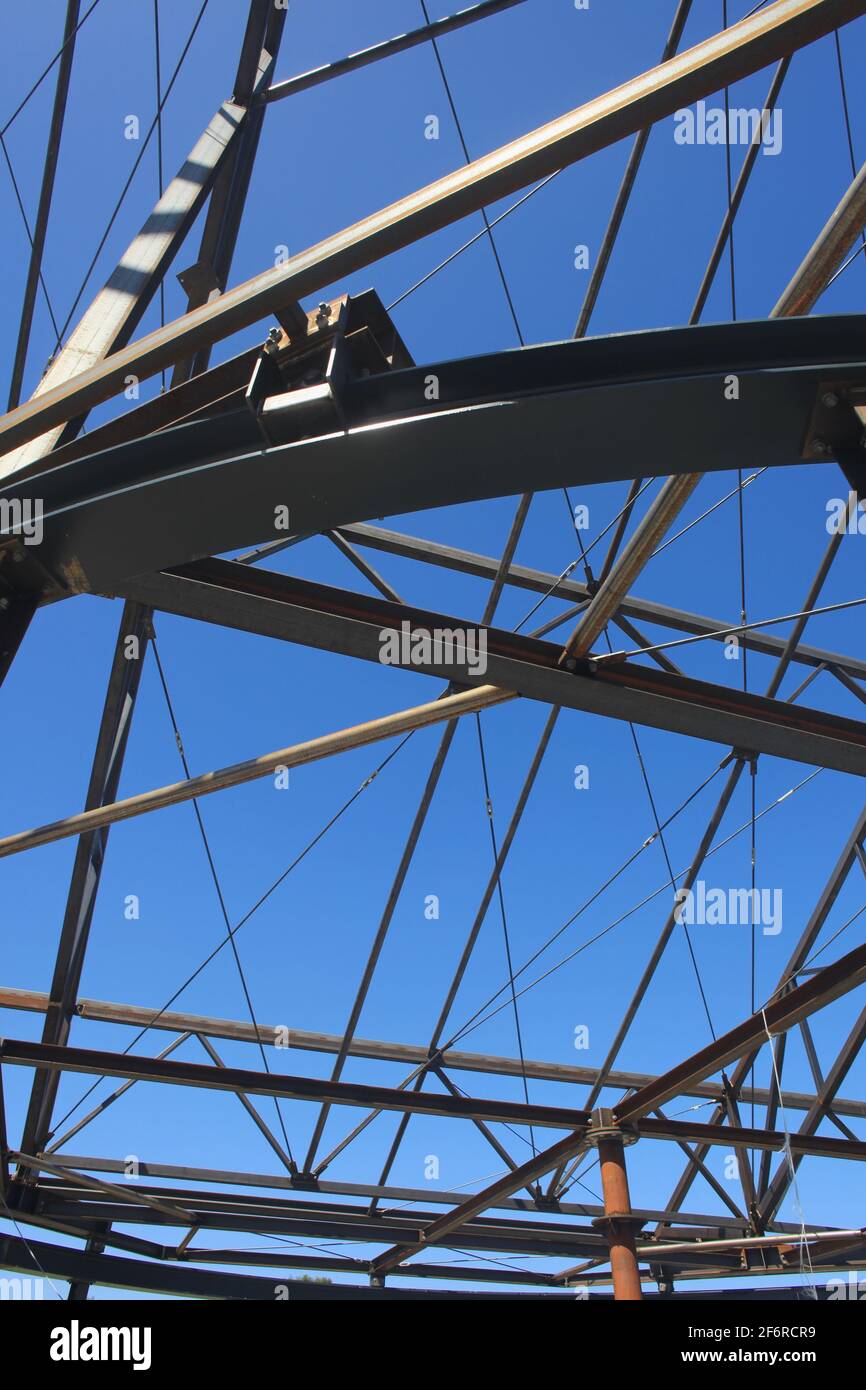 Construction Steelwork Steel framework structure Stock Photo - Alamy
