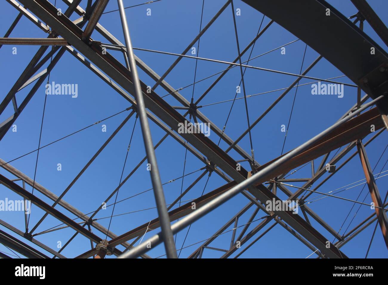 Construction Steelwork Steel framework structure Stock Photo - Alamy