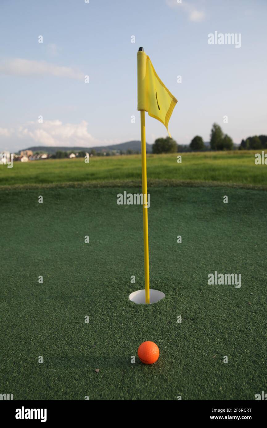 Golf hole pole hi-res stock photography and images - Alamy