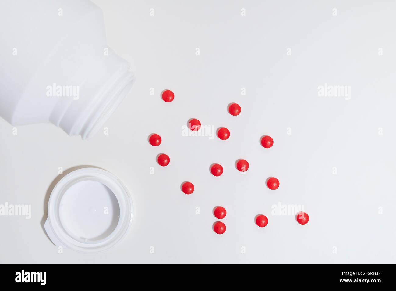 Pill cylinder hi-res stock photography and images - Alamy