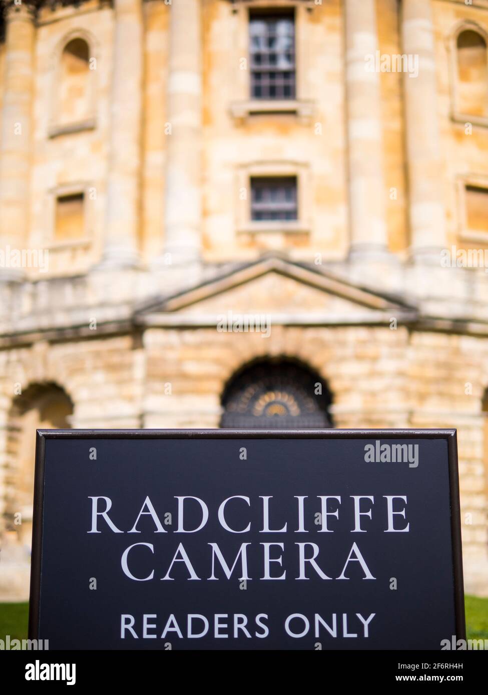 Readers Only Sign, Radcliffe Camera, University of Oxford, Oxford ...