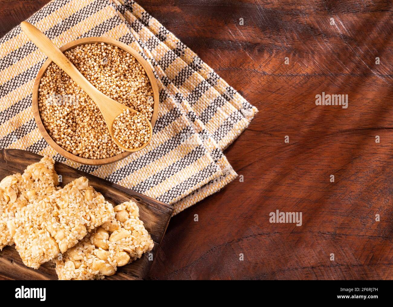 Popped amaranth grain - Amaranthus Stock Photo - Alamy