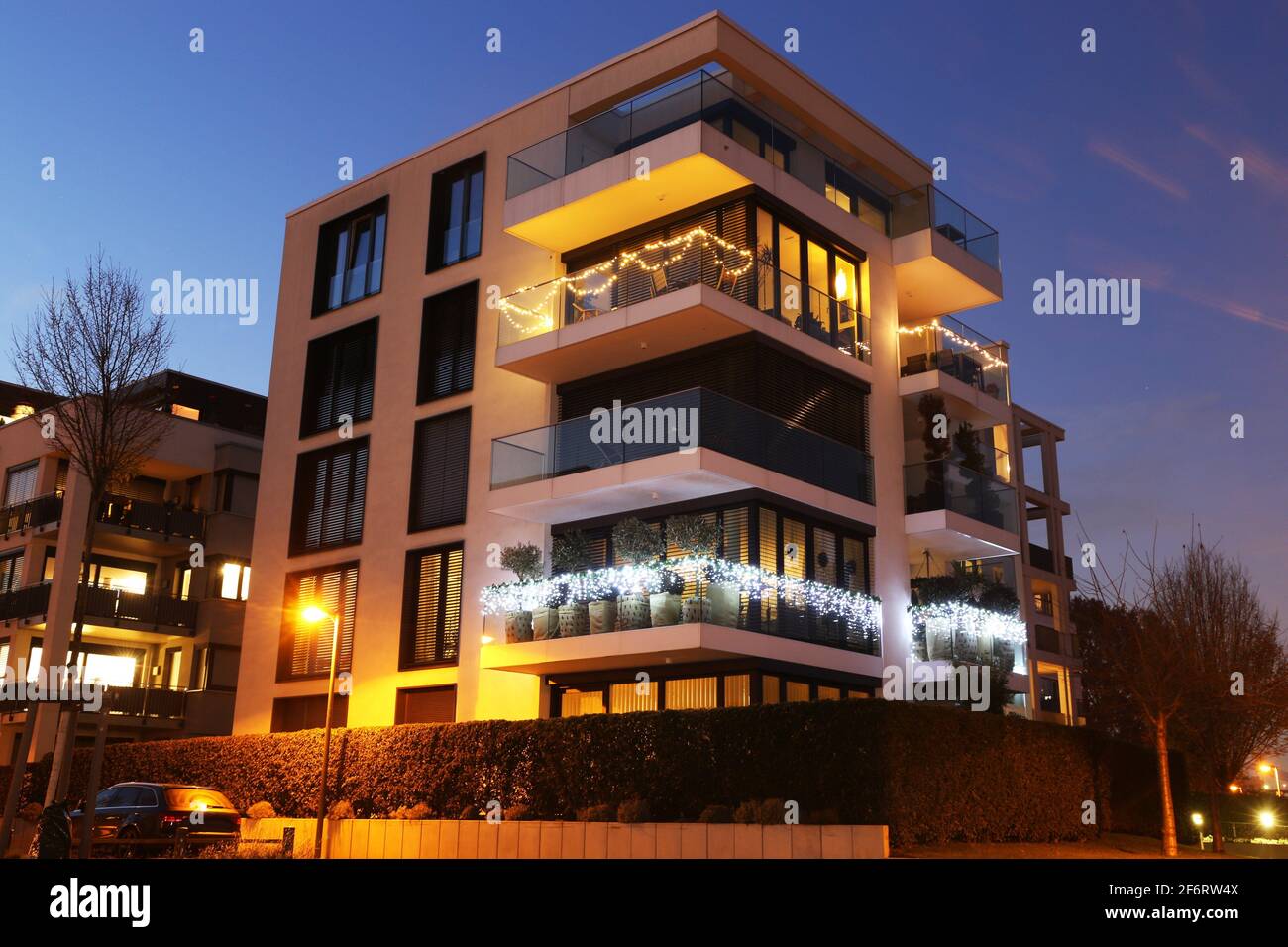 Modern house in germany hi-res stock photography and images - Alamy