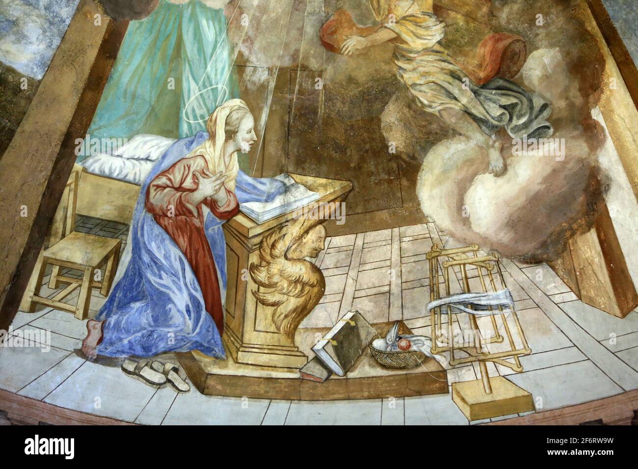 Mary and angel gabriel hi-res stock photography and images - Alamy