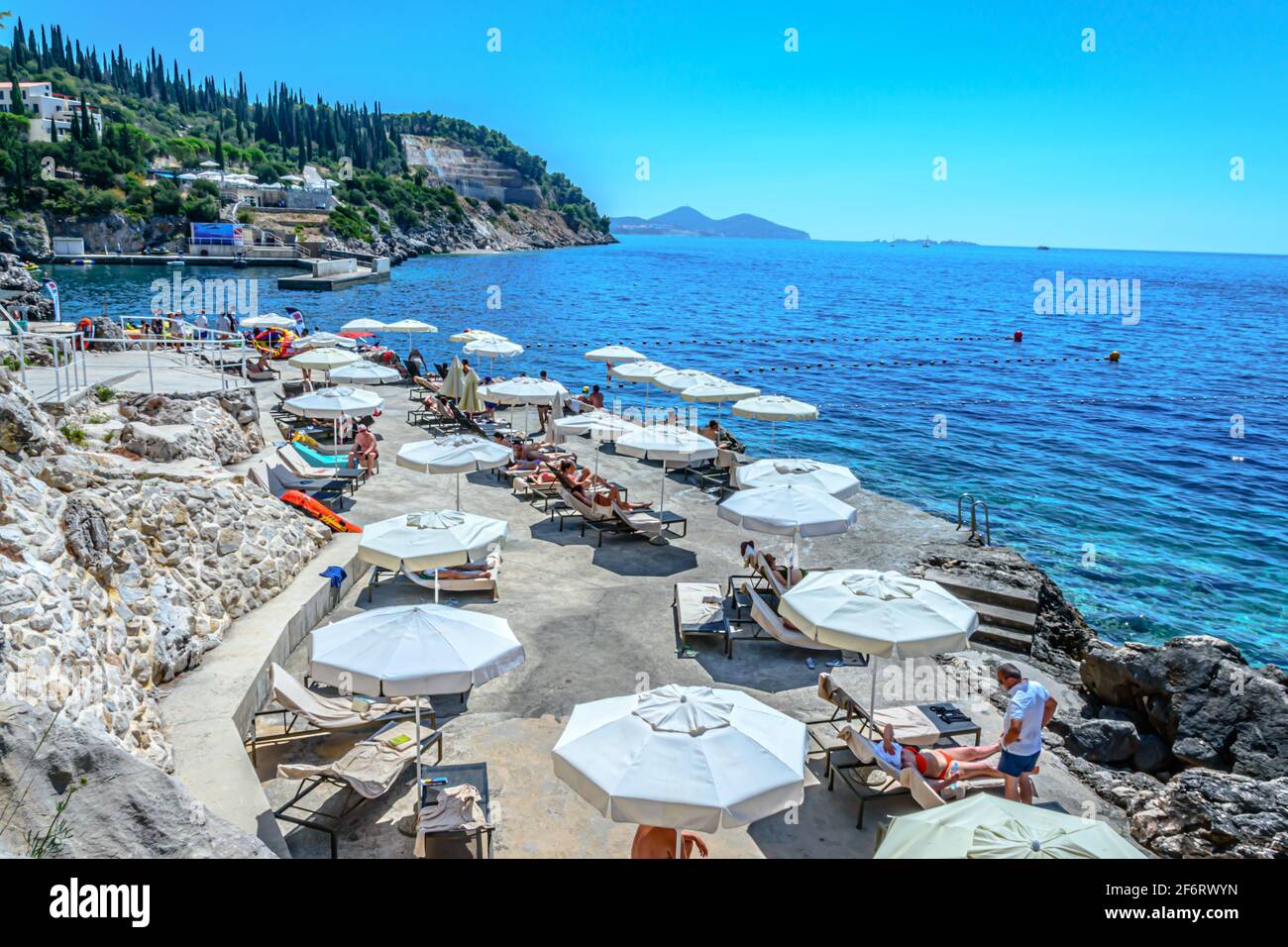 Concrete beach hi-res stock photography and images - Alamy