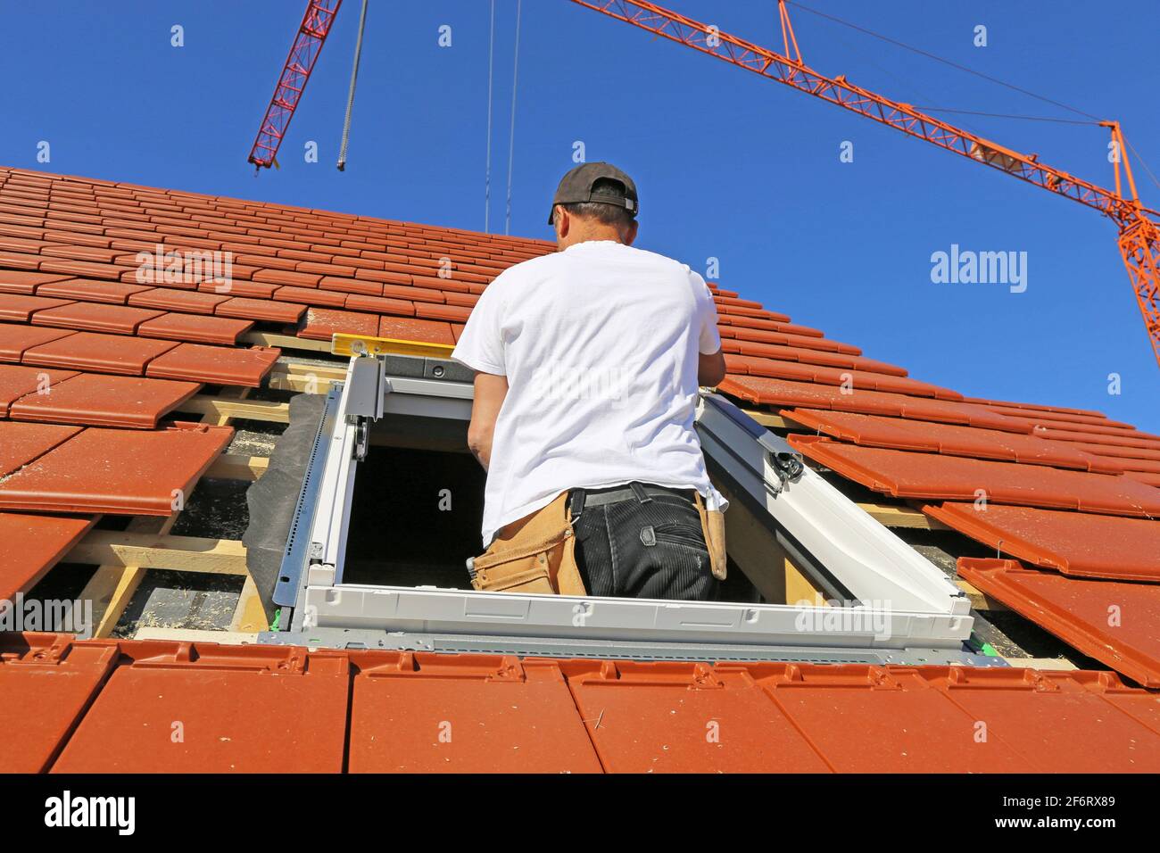 How to install a skylight hi-res stock photography and images - Alamy