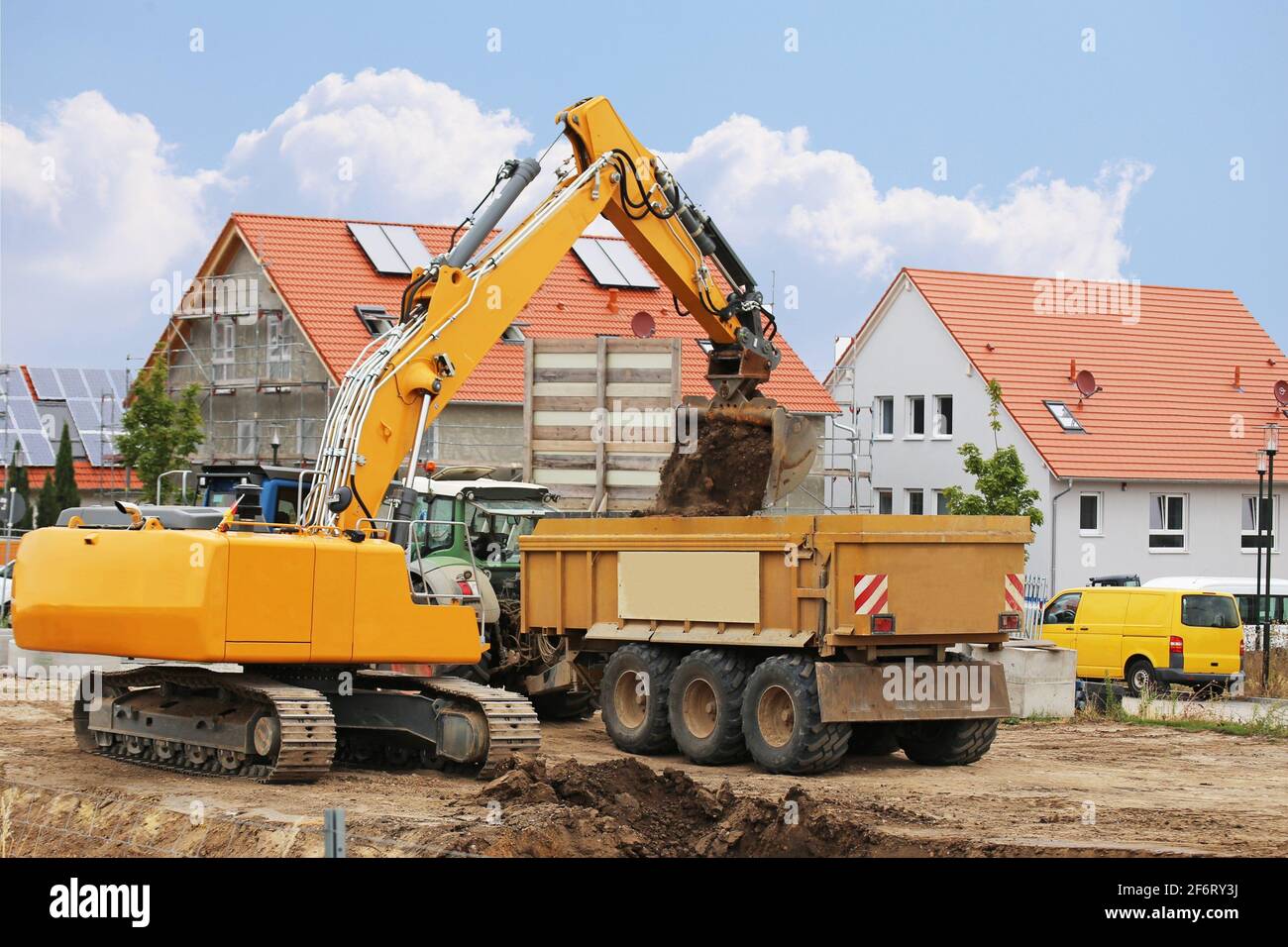 Earthmoving excavator hi-res stock photography and images - Alamy
