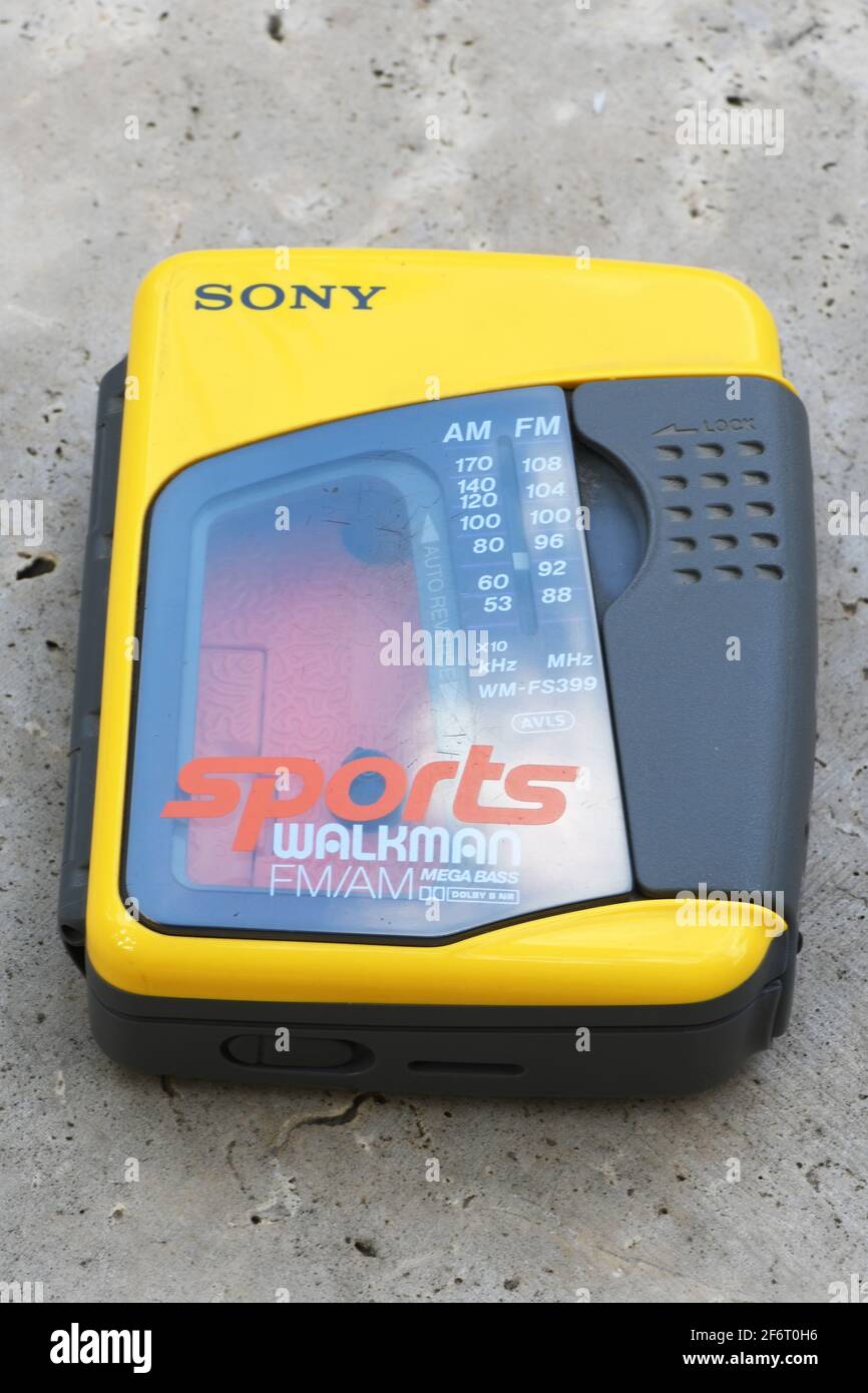Sony walkman sports cassette hi-res stock photography and Sony walkman sports cassette hi-res stock photography and
