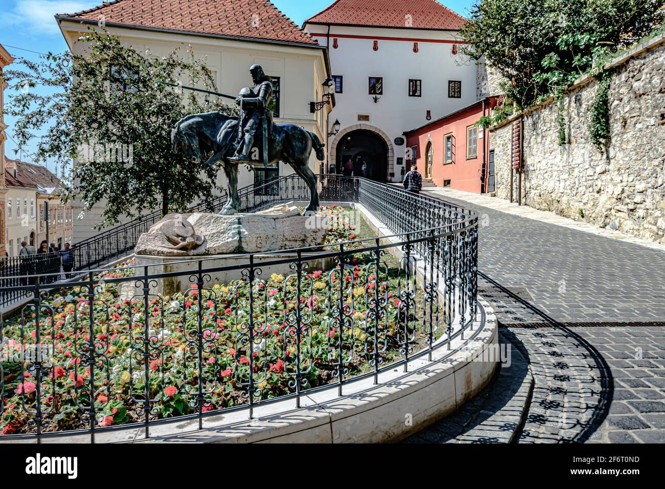Croatia zagreb stone gate statue hi-res stock photography and images ...