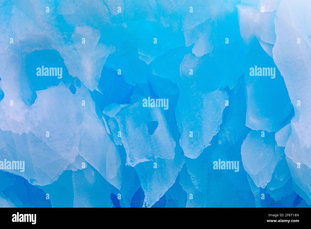 Column crystals hi-res stock photography and images - Alamy