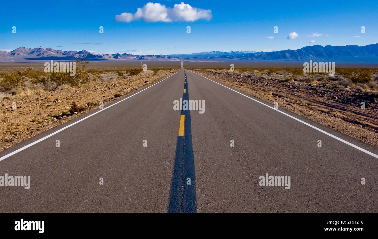 California highway national park hi-res stock photography and images ...