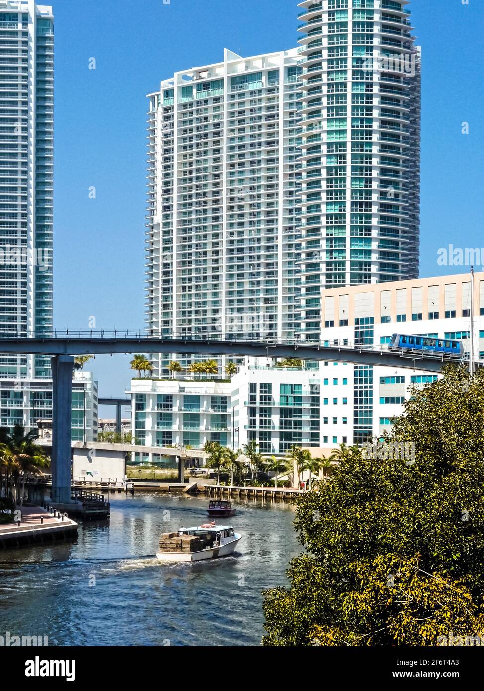 River miami hi-res stock photography and images - Alamy