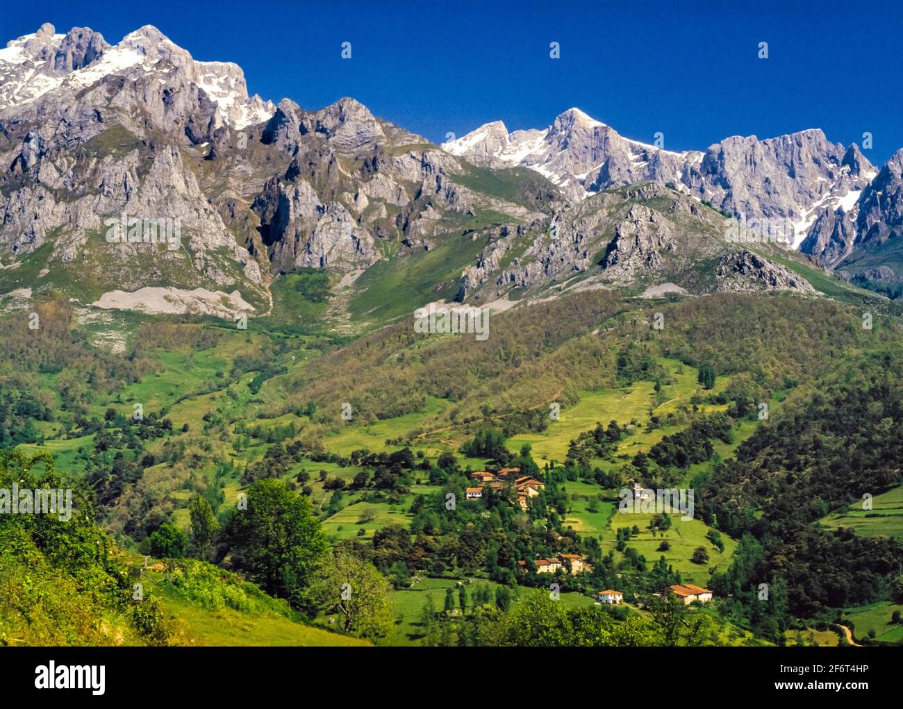 Spain cantabrian hi-res stock photography and images - Alamy