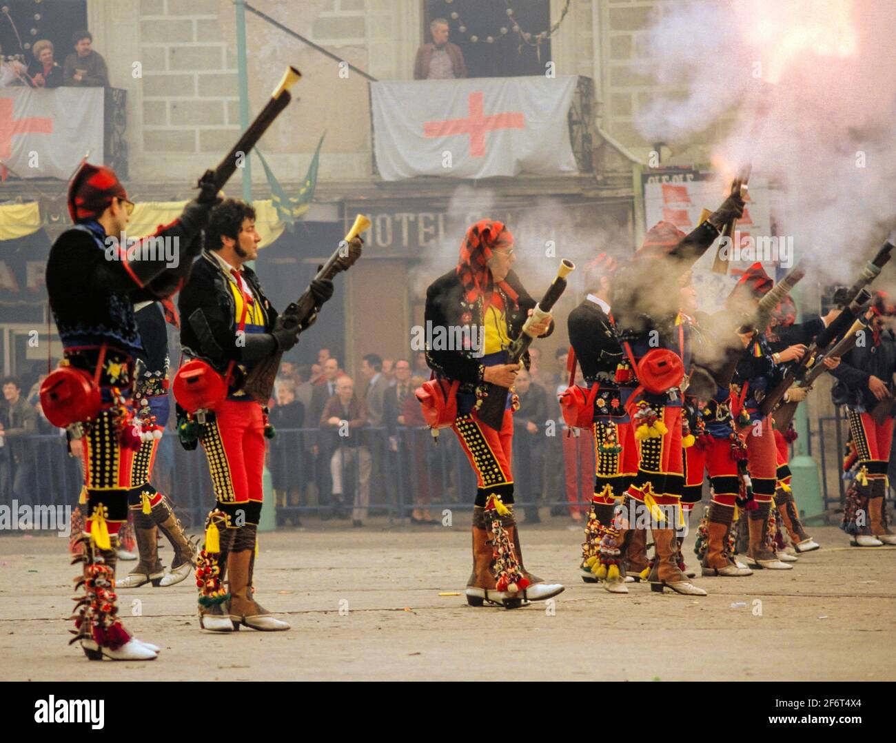 Alcoy alicante spain moros cristianos hi-res stock photography and ...