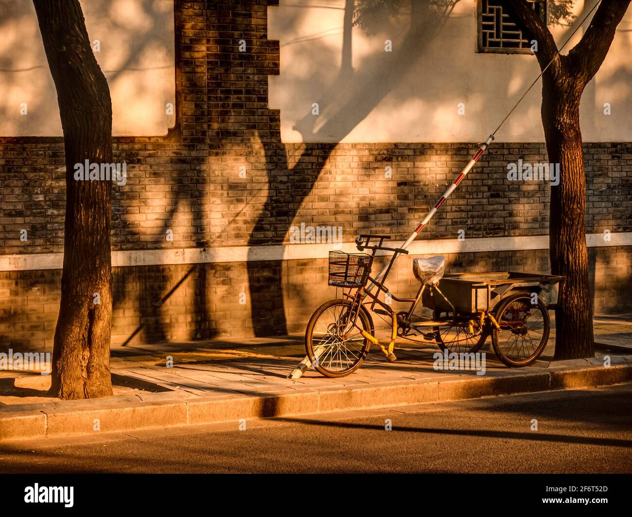 Beijing bicycle hi-res stock photography and images - Alamy