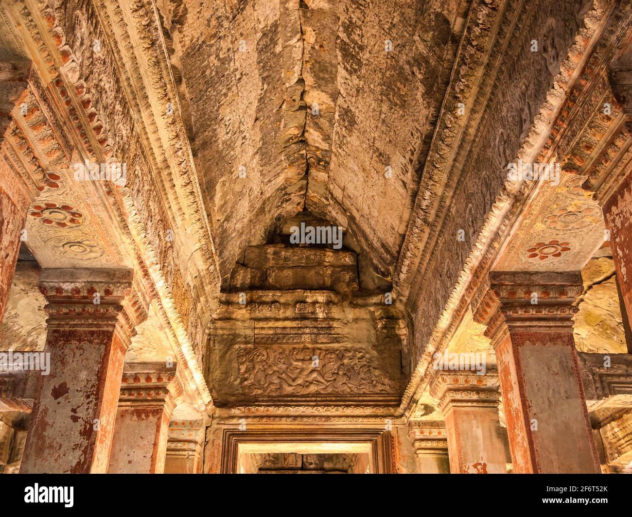 Pediment hi-res stock photography and images - Alamy