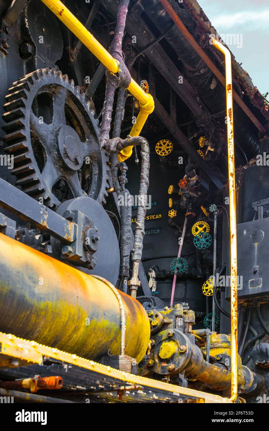 Crane museum hi-res stock photography and images - Alamy