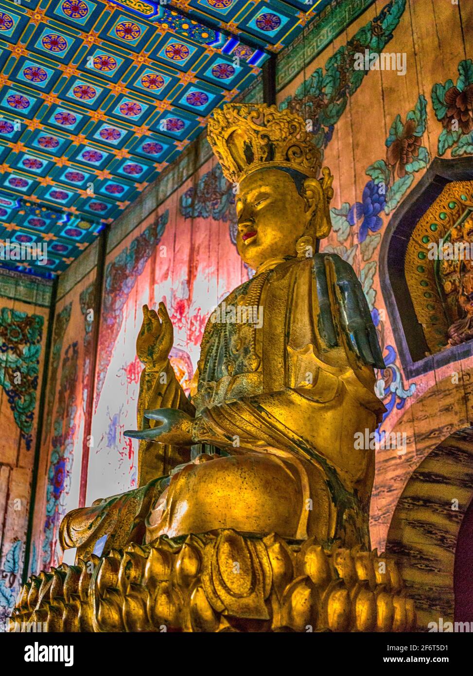 Interior hall summer palace hi-res stock photography and images - Alamy